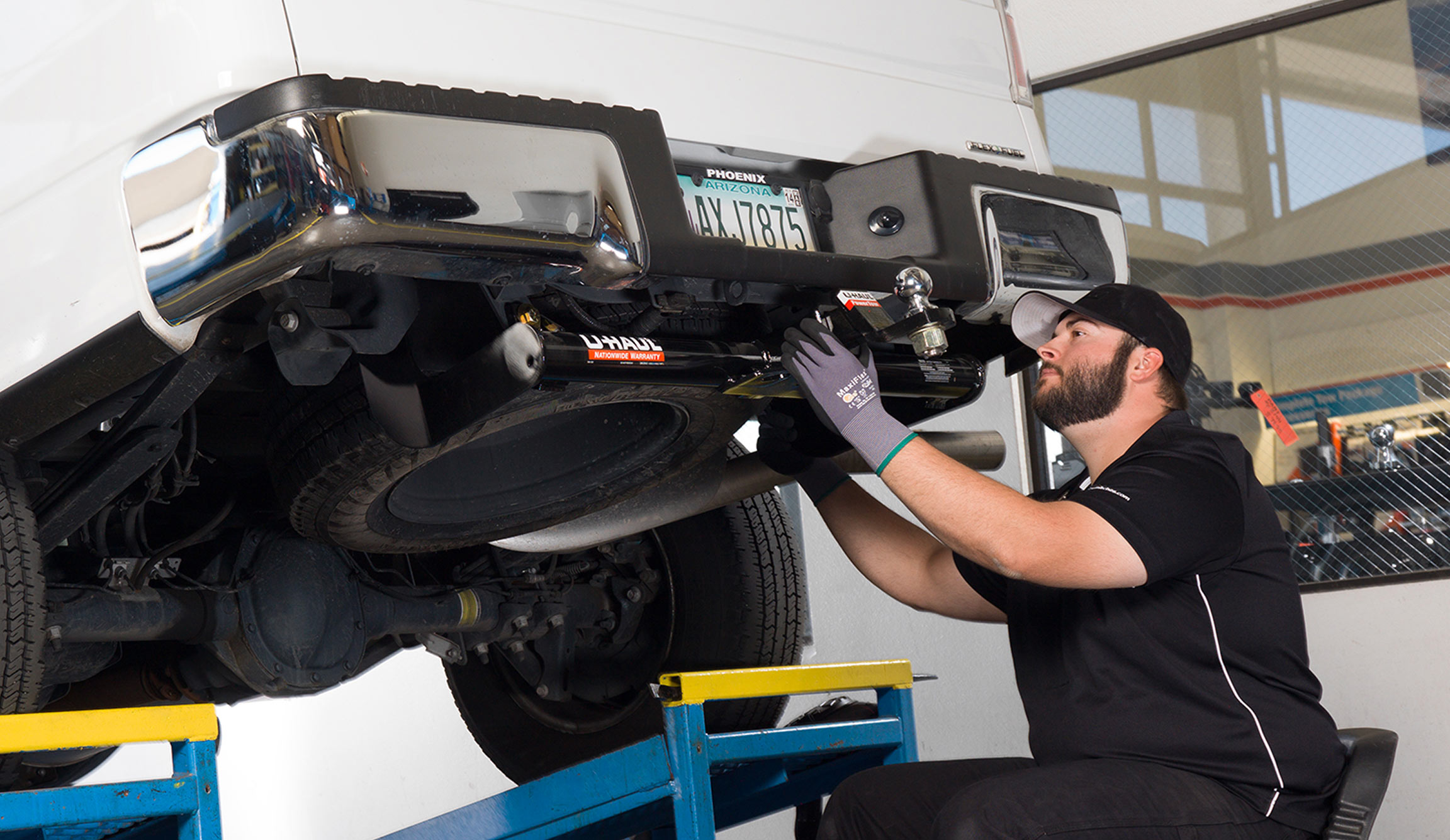 Find a Trailer Hitch that Fits your 2026 Vehicle | U-Haul